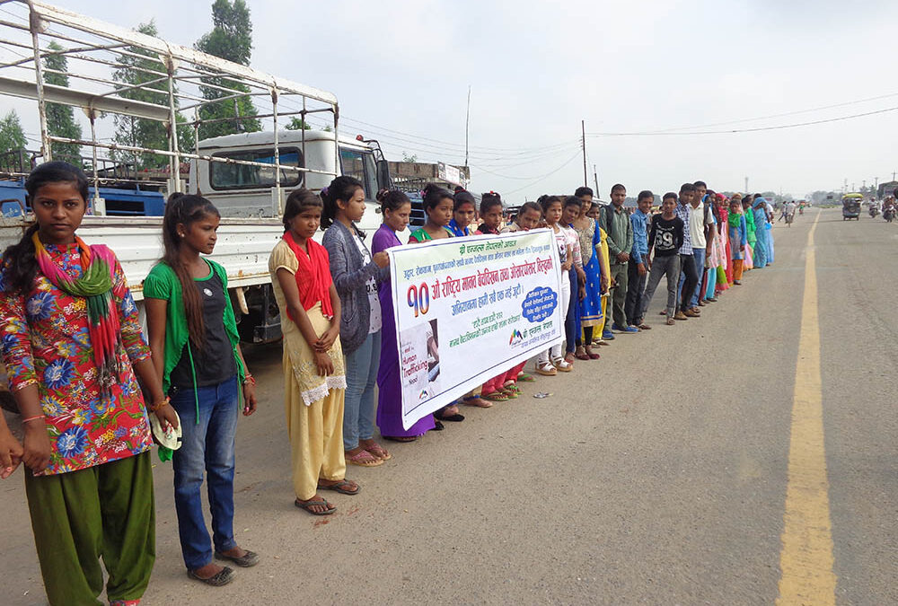 human-chain-at-the-nepalgunj-border - 3 Angels Nepal